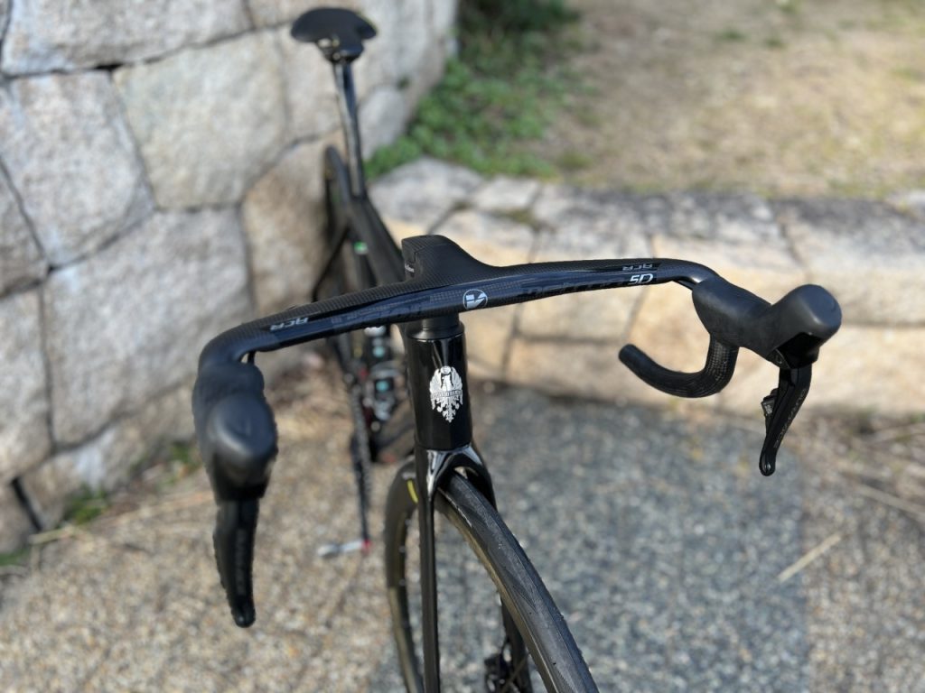 Vision METRON 5D ACR 3K INTEGRATEDハンドル取り付けしました！ | Climb cycle sports