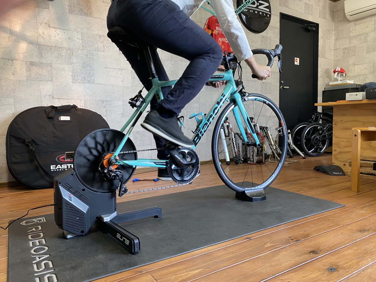 ELITE 最新スマートトレーナー RIVO with Zwift Cog and Click | Climb cycle sports